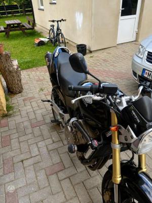 Melns Honda Hornet 2005 Klaipėda, ar dzinēja tilpumu 0.60 L un nobraukumu 34 tūkst. km par 2400 €, foto 4 vietnē AUTOMOTO.COM.LV