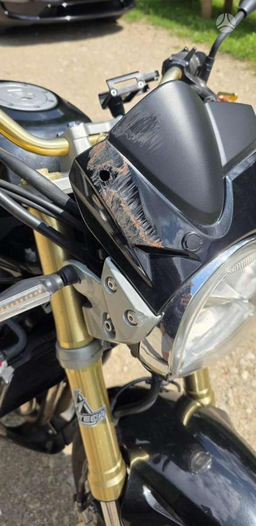 Black Honda Hornet 2006 in Vilnius, with an engine capacity of 0.60 L and mileage of 39 thousand km for 1500 €, photo 16 on AUTOMOTO.COM.LV
