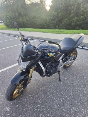 Black Honda Hornet 2007 in Vilnius, with an engine capacity of 0.60 L and mileage of 32 thousand km for 3200 €, photo 8 on AUTOMOTO.COM.LV