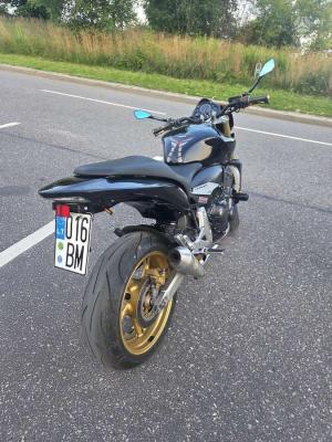 Black Honda Hornet 2007 in Vilnius, with an engine capacity of 0.60 L and mileage of 32 thousand km for 3200 €, photo 12 on AUTOMOTO.COM.LV