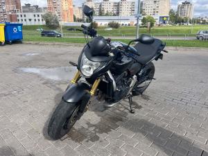 Black Honda Hornet 2008 in Kaunas, with an engine capacity of 0.60 L and mileage of 23 thousand km for 3350 €, photo 3 on AUTOMOTO.COM.LV