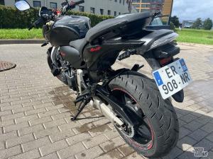 Black Honda Hornet 2008 in Kaunas, with an engine capacity of 0.60 L and mileage of 23 thousand km for 3350 €, photo 9 on AUTOMOTO.COM.LV
