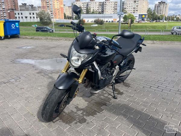 Black Honda Hornet 2008 in Kaunas, with an engine capacity of 0.60 L and mileage of 23 thousand km for 2900 €, photo 3 on AUTOMOTO.COM.LV