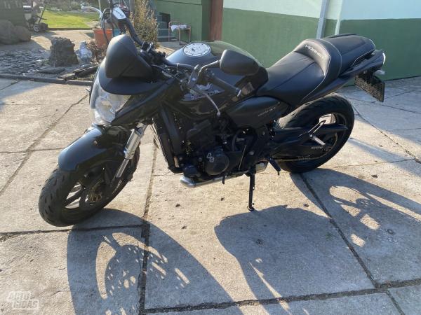 Melns Honda Hornet 2009 Marijampole, ar dzinēja tilpumu 0.60 L un nobraukumu 33 tūkst. km par 2900 €, foto 2 vietnē AUTOMOTO.COM.LV