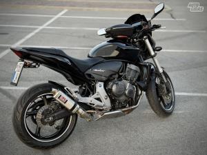 Black Honda Hornet 2011 in Kaunas, with an engine capacity of 0.60 L and mileage of 42 thousand km for 4000 €, photo 4 on AUTOMOTO.COM.LV