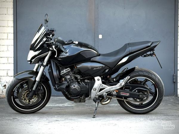 Black Honda Hornet 2011 in Kaunas, with an engine capacity of 0.60 L and mileage of 42 thousand km for 4000 €, photo 10 on AUTOMOTO.COM.LV