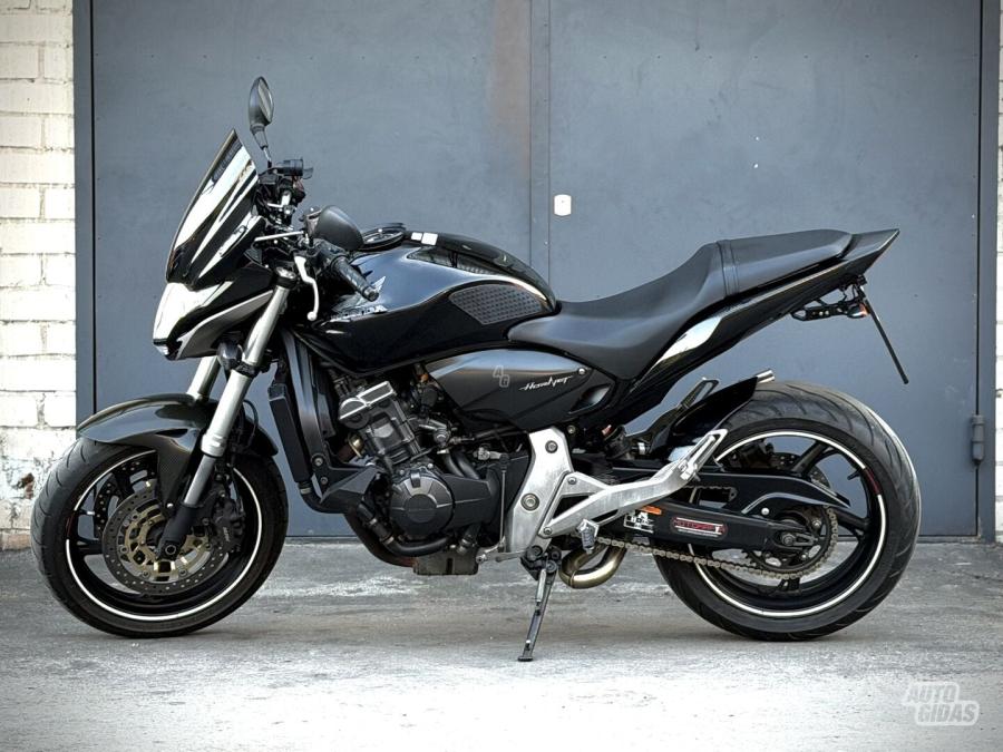 Black Honda Hornet 2011 in Kaunas, with an engine capacity of 0.60 L and mileage of 42 thousand km for 4000 €, photo 11 on AUTOMOTO.COM.LV