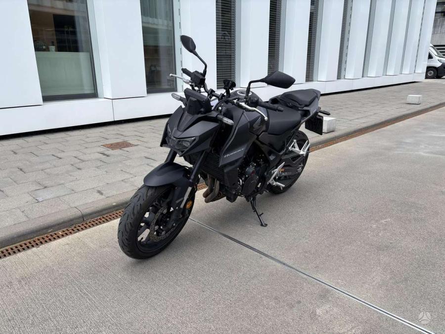 Melns Honda Hornet 2025 Viļņa, ar dzinēja tilpumu 0.76 L un nobraukumu 5 tūkst. km par 6500 €, foto 6 vietnē AUTOMOTO.COM.LV