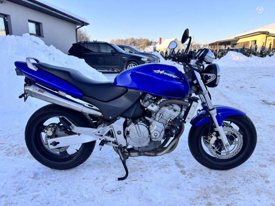 Blue Honda Hornet 2000 in Vilnius, with an engine capacity of 0.60 L and mileage of 56 thousand km for 1490 €, photo 5 on AUTOMOTO.COM.LV