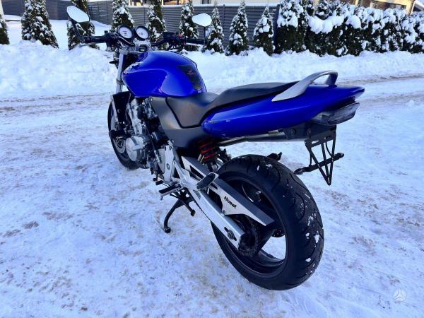 Blue Honda Hornet 2000 in Vilnius, with an engine capacity of 0.60 L and mileage of 56 thousand km for 1490 €, photo 8 on AUTOMOTO.COM.LV