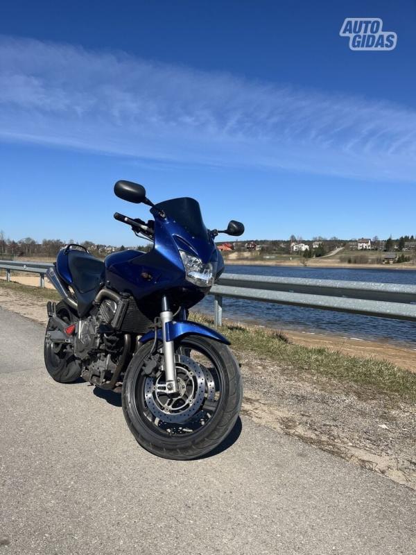 Zils Honda Hornet 2000 Vievis, ar dzinēja tilpumu 0.00 L un nobraukumu 78 tūkst. km par 1550 €, foto 4 vietnē AUTOMOTO.COM.LV