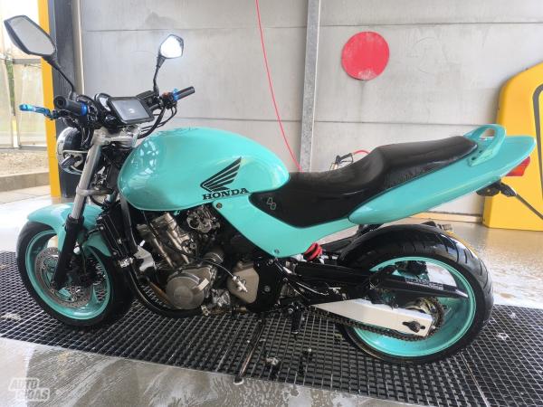 Zils Honda Hornet 2000 Viļņa, ar dzinēja tilpumu 0.60 L un nobraukumu 66 tūkst. km par 1500 €, foto 2 vietnē AUTOMOTO.COM.LV