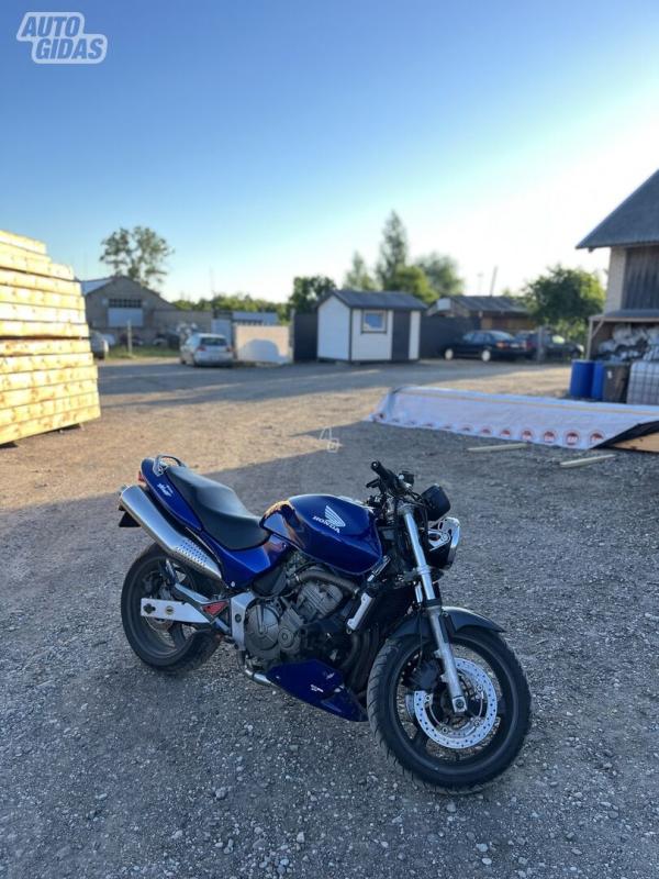Blue Honda Hornet 2000 in Klaipeda, with an engine capacity of 0.60 L and mileage of 0 thousand km for 1350 €, photo 1 on AUTOMOTO.COM.LV