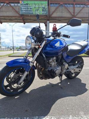 Zils Honda Hornet 2000 Marijampole, ar dzinēja tilpumu 0.60 L un nobraukumu 65 tūkst. km par 1450 €, foto 7 vietnē AUTOMOTO.COM.LV