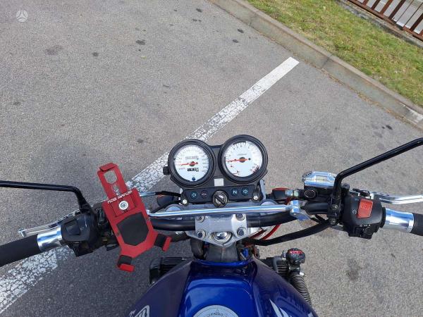Zils Honda Hornet 2000 Marijampole, ar dzinēja tilpumu 0.60 L un nobraukumu 65 tūkst. km par 1450 €, foto 7 vietnē AUTOMOTO.COM.LV