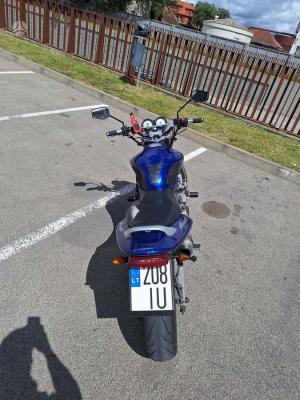 Zils Honda Hornet 2000 Marijampole, ar dzinēja tilpumu 0.60 L un nobraukumu 65 tūkst. km par 1450 €, foto 9 vietnē AUTOMOTO.COM.LV