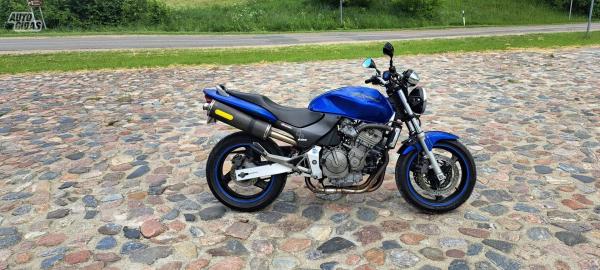 Zils Honda Hornet 2001 Druskininkai, ar dzinēja tilpumu 0.60 L un nobraukumu 33 tūkst. km par 1300 €, foto 3 vietnē AUTOMOTO.COM.LV