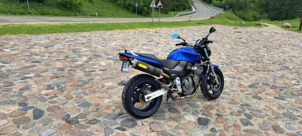 Zils Honda Hornet 2001 Druskininkai, ar dzinēja tilpumu 0.60 L un nobraukumu 33 tūkst. km par 1300 €, foto 5 vietnē AUTOMOTO.COM.LV