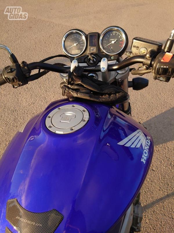 Zils Honda Hornet 2002 Marijampole, ar dzinēja tilpumu 0.90 L un nobraukumu 34 tūkst. km par 2150 €, foto 3 vietnē AUTOMOTO.COM.LV