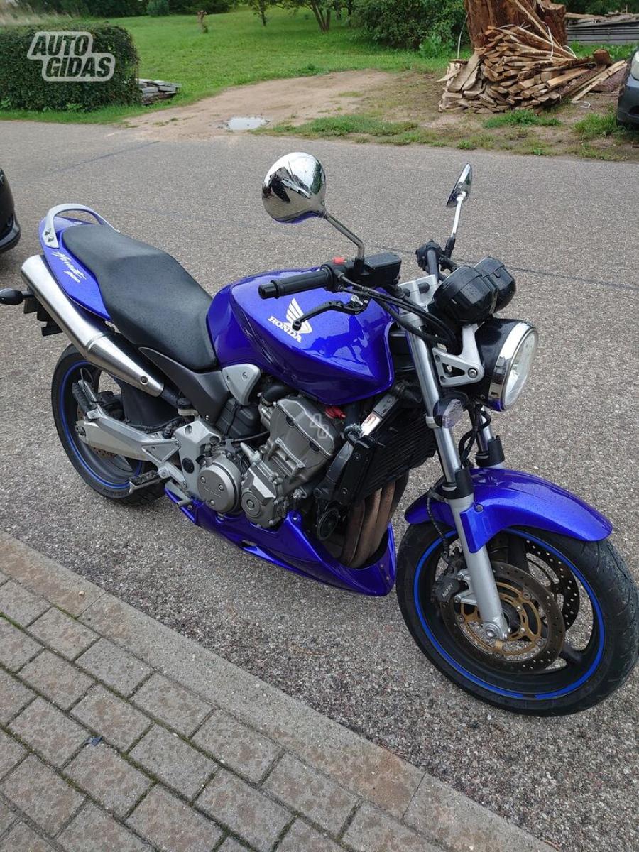 Zils Honda Hornet 2002 Marijampole, ar dzinēja tilpumu 0.90 L un nobraukumu 34 tūkst. km par 2150 €, foto 11 vietnē AUTOMOTO.COM.LV