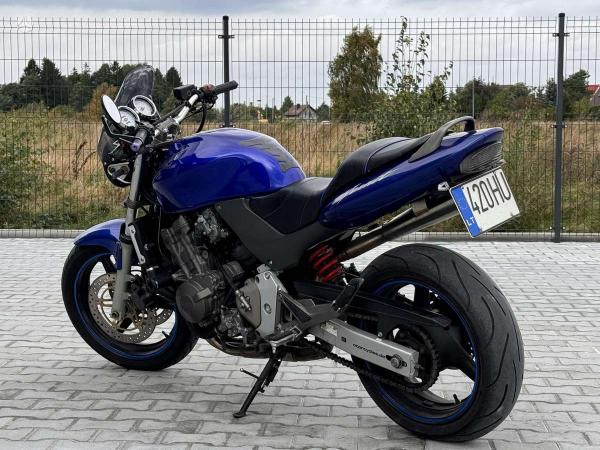 Blue Honda Hornet 2002 in Klaipeda, with an engine capacity of 0.60 L and mileage of 88 thousand km for 1350 €, photo 4 on AUTOMOTO.COM.LV