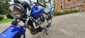 Blue Honda Hornet 2003 in Vievis, with an engine capacity of 0.60 L and mileage of 46 thousand km for 1600 €, photo 7 on AUTOMOTO.COM.LV