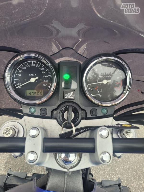 Zils Honda Hornet 2004 Klaipėda, ar dzinēja tilpumu 0.92 L un nobraukumu 0 tūkst. km par 2900 €, foto 10 vietnē AUTOMOTO.COM.LV