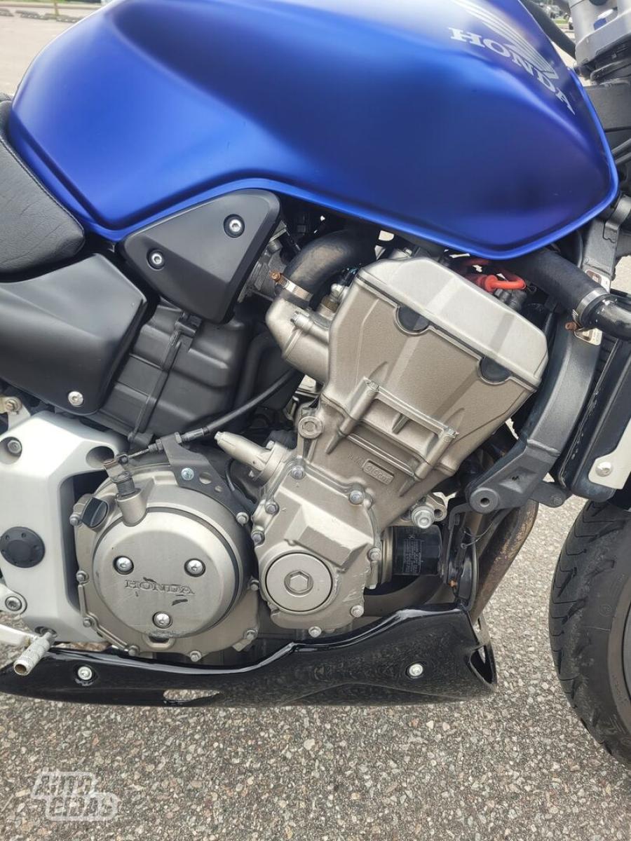 Blue Honda Hornet 2004 in Klaipeda, with an engine capacity of 0.92 L and mileage of 0 thousand km for 2900 €, photo 13 on AUTOMOTO.COM.LV