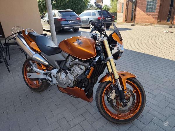 Brūns Honda Hornet 2005 Mažeikiai, ar dzinēja tilpumu 0.60 L un nobraukumu 27 tūkst. km par 2850 €, foto 7 vietnē AUTOMOTO.COM.LV