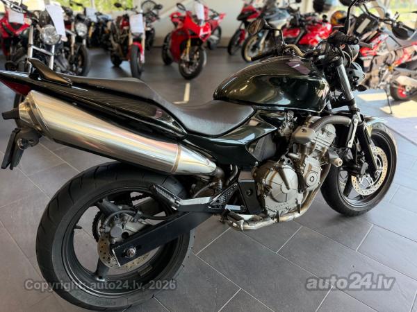 Black Honda Hornet CB 600F 2003 in Tallinn, with an engine capacity of 0.60 L and mileage of 41 thousand km for 1890 €, photo 3 on AUTOMOTO.COM.LV