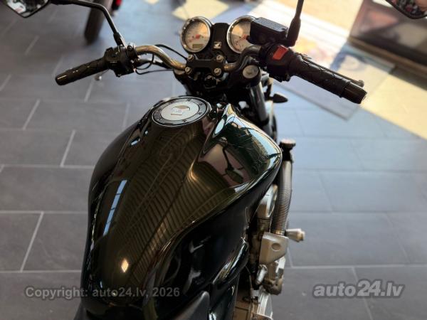 Black Honda Hornet CB 600F 2003 in Tallinn, with an engine capacity of 0.60 L and mileage of 41 thousand km for 1890 €, photo 5 on AUTOMOTO.COM.LV