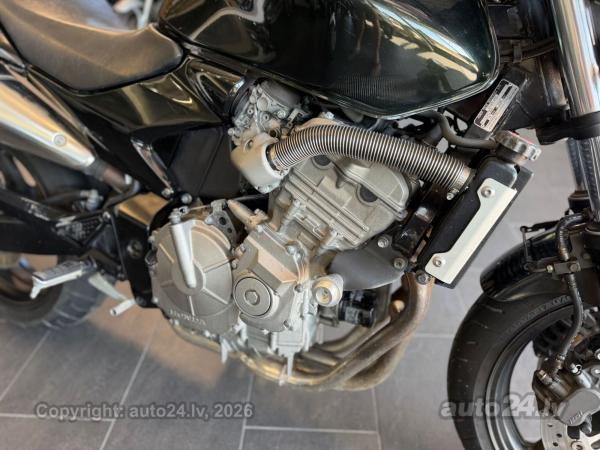Black Honda Hornet CB 600F 2003 in Tallinn, with an engine capacity of 0.60 L and mileage of 41 thousand km for 1890 €, photo 7 on AUTOMOTO.COM.LV