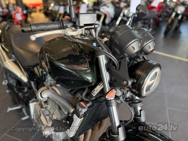 Black Honda Hornet CB 600F 2003 in Tallinn, with an engine capacity of 0.60 L and mileage of 41 thousand km for 1890 €, photo 8 on AUTOMOTO.COM.LV