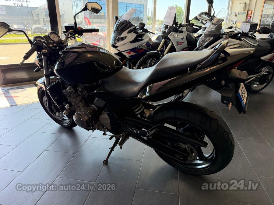 Черный Хонда Hornet CB 600F 2003 в Таллин, объемом двигателя 0.60 л и пробегом 41 тыс. км за 1890 €, фото 12 на AUTOMOTO.COM.LV