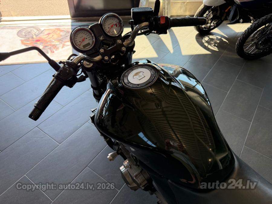 Черный Хонда Hornet CB 600F 2003 в Таллин, объемом двигателя 0.60 л и пробегом 41 тыс. км за 1890 €, фото 13 на AUTOMOTO.COM.LV