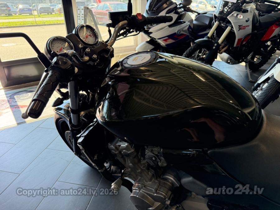 Черный Хонда Hornet CB 600F 2003 в Таллин, объемом двигателя 0.60 л и пробегом 41 тыс. км за 1890 €, фото 14 на AUTOMOTO.COM.LV