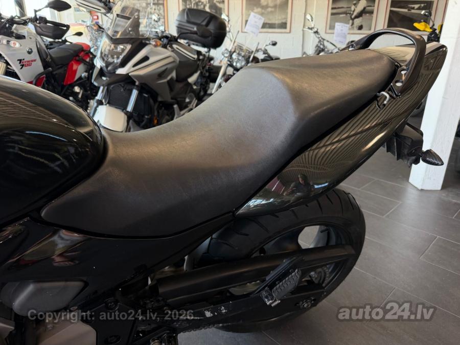 Черный Хонда Hornet CB 600F 2003 в Таллин, объемом двигателя 0.60 л и пробегом 41 тыс. км за 1890 €, фото 15 на AUTOMOTO.COM.LV