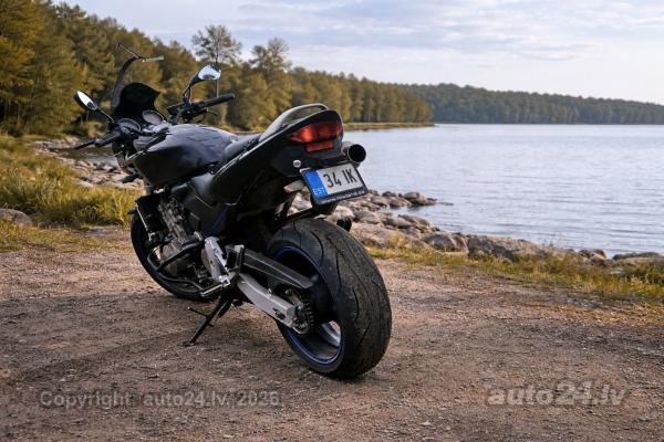 Black Honda Hornet CB 600F 2006 in Tallinn, with an engine capacity of 0.60 L and mileage of 23 thousand km for 2600 €, photo 2 on AUTOMOTO.COM.LV