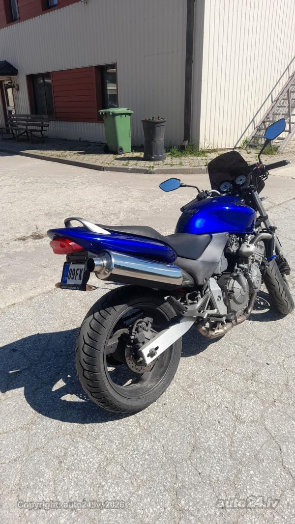 Blue Honda Hornet CB 600F 2001 in Tartu, with an engine capacity of 0.60 L and mileage of 24 thousand km for 2200 €, photo 6 on AUTOMOTO.COM.LV