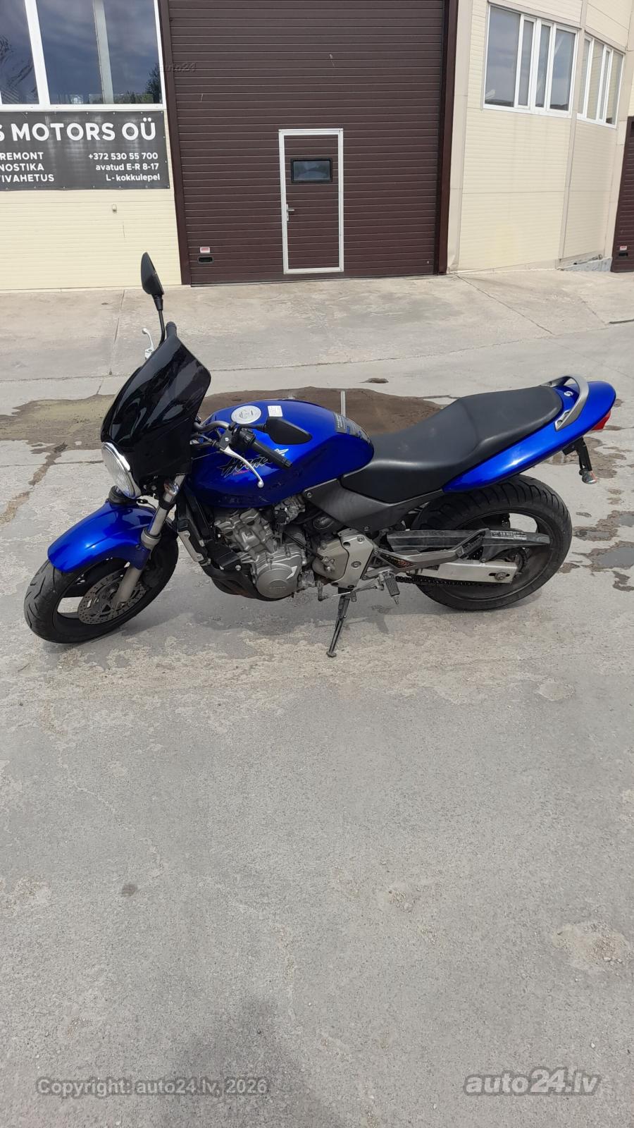 Blue Honda Hornet CB 600F 2001 in Tartu, with an engine capacity of 0.60 L and mileage of 24 thousand km for 2200 €, photo 9 on AUTOMOTO.COM.LV