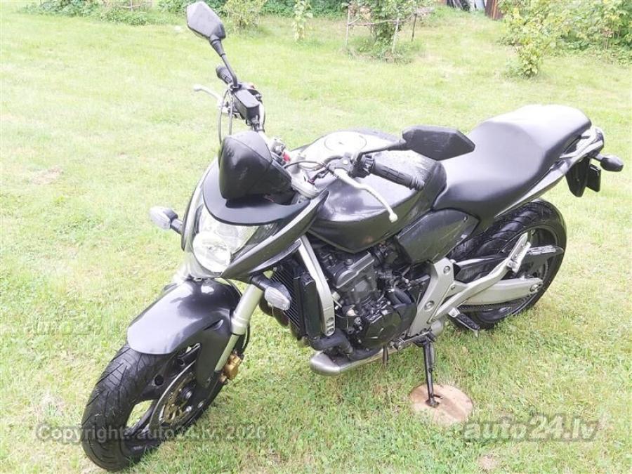 Серый Хонда Hornet CB 600F 2010 в Таллин, объемом двигателя 0.60 л и пробегом 30 тыс. км за 3500 €, фото 1 на AUTOMOTO.COM.LV