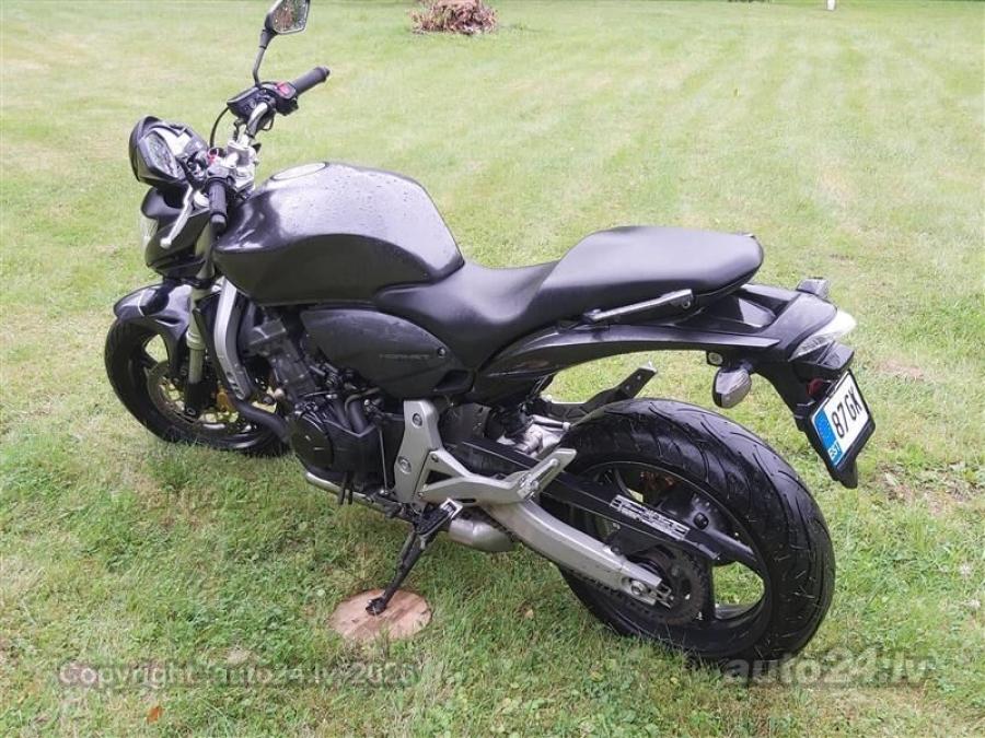 Серый Хонда Hornet CB 600F 2010 в Таллин, объемом двигателя 0.60 л и пробегом 30 тыс. км за 3500 €, фото 5 на AUTOMOTO.COM.LV