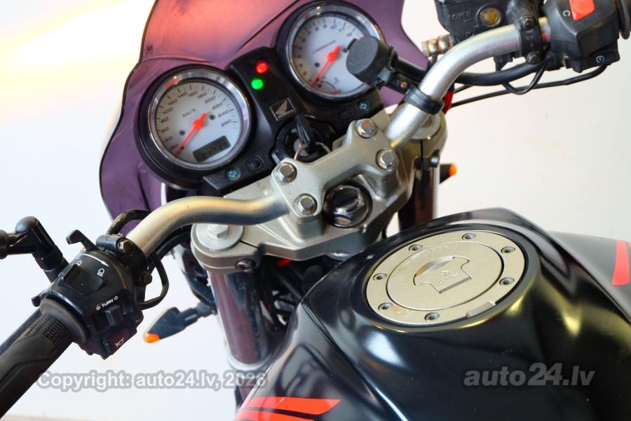 Хонда Hornet CB 600F 2003 в Таллин, объемом двигателя 0.60 л и пробегом 31 тыс. км за 1990 €, фото 6 на AUTOMOTO.COM.LV