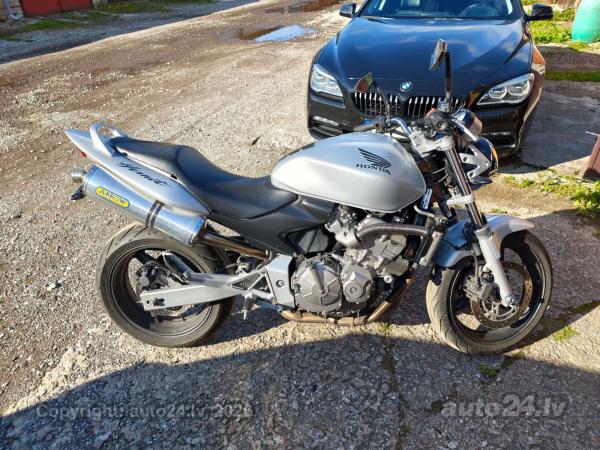 Honda Hornet CB 600F 2004 in Narva, with an engine capacity of 0.60 L and mileage of 38 thousand km for 2390 €, photo 3 on AUTOMOTO.COM.LV