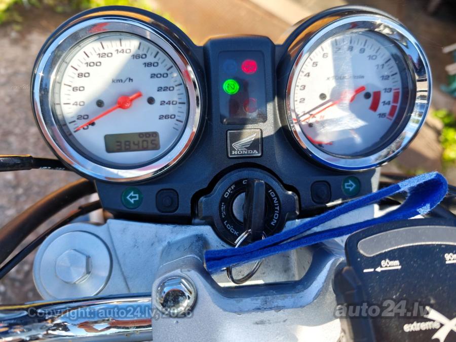 Honda Hornet CB 600F 2004 Narva, ar dzinēja tilpumu 0.60 L un nobraukumu 38 tūkst. km par 2390 €, foto 5 vietnē AUTOMOTO.COM.LV