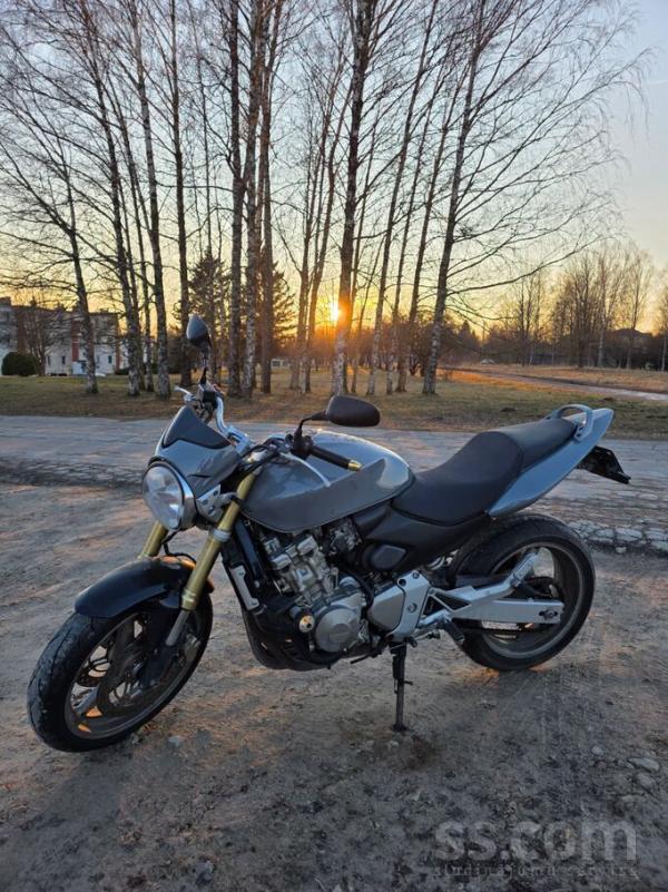 Honda Hornet CB 600F 2005 in Riga, with an engine capacity of 0.60 L and mileage of 0 thousand km for 2500 €, photo 1 on AUTOMOTO.COM.LV