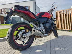 Красный Хонда Hornet CB 600F 2007 в Таллин, объемом двигателя 0.60 л и пробегом 33 тыс. км за 3500 €, фото 3 на AUTOMOTO.COM.LV