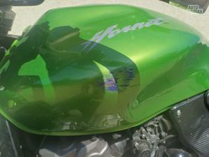 Zaļš Honda Hornet 2003 Viļņa, ar dzinēja tilpumu 0.60 L un nobraukumu 61 tūkst. km par 1550 €, foto 4 vietnē AUTOMOTO.COM.LV