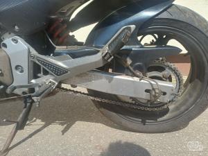 Zaļš Honda Hornet 2003 Viļņa, ar dzinēja tilpumu 0.60 L un nobraukumu 61 tūkst. km par 1550 €, foto 12 vietnē AUTOMOTO.COM.LV