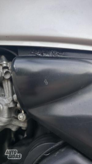 Pelēks Honda Hornet 2004 Biržai, ar dzinēja tilpumu 0.60 L un nobraukumu 63 tūkst. km par 1550 €, foto 16 vietnē AUTOMOTO.COM.LV